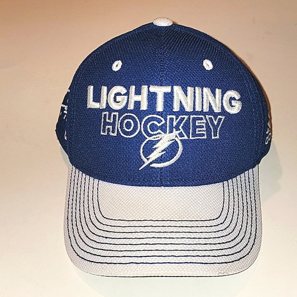 adidas | Accessories | Adidas Lighting Hockey Ryan Callahan 24 Cap ...